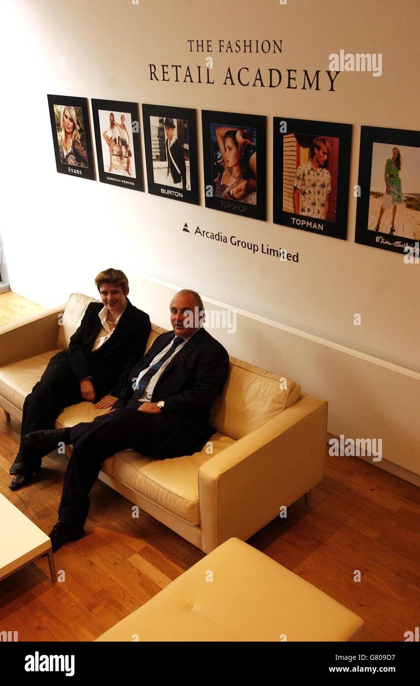 At the fashion retail academy hi-res stock photography and images - Alamy