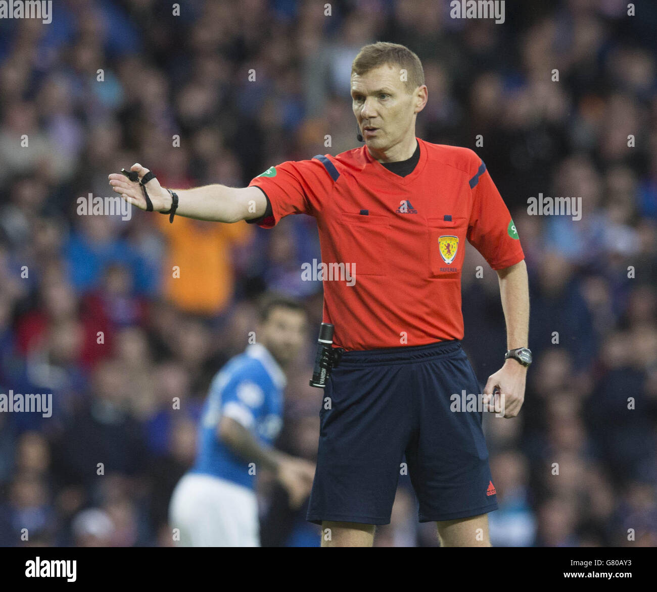 Referee calum murray hi-res stock photography and images - Alamy