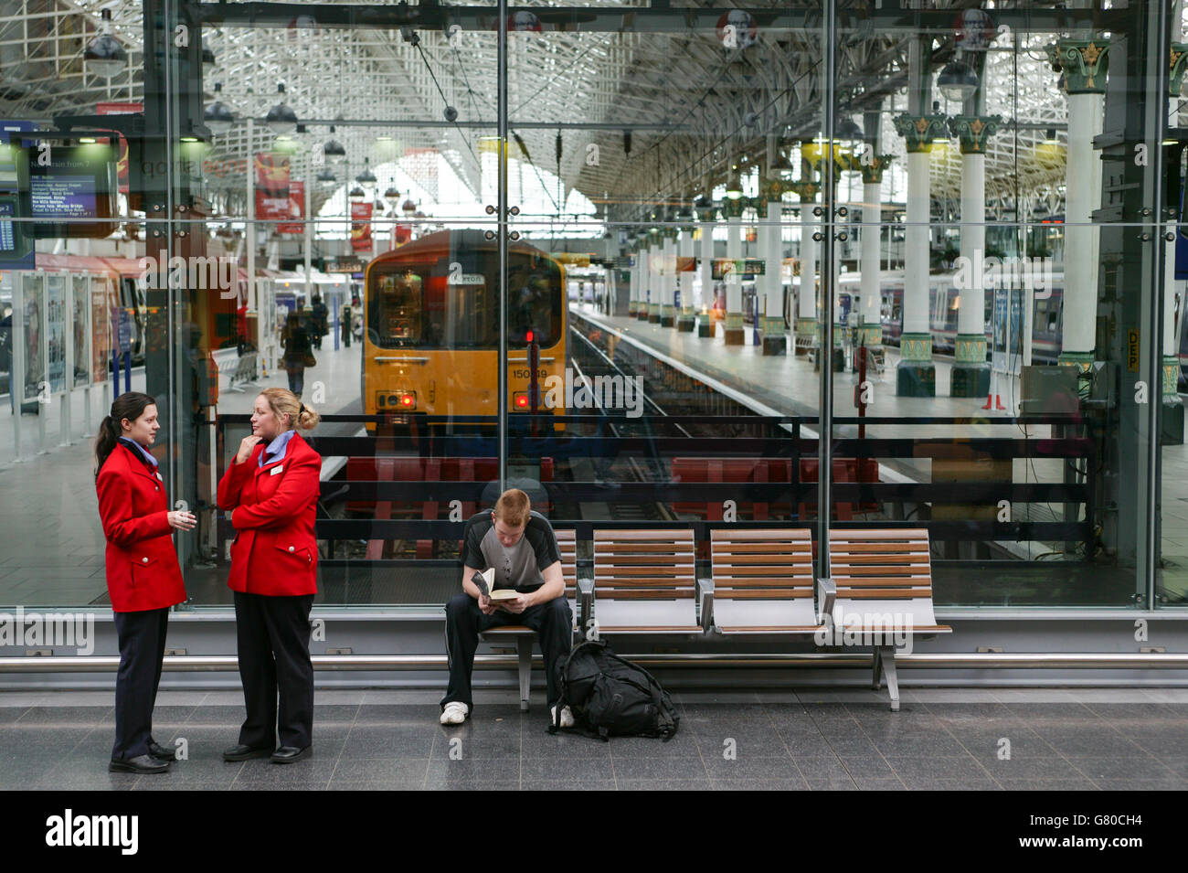 British rail staff hi-res stock photography and images - Alamy