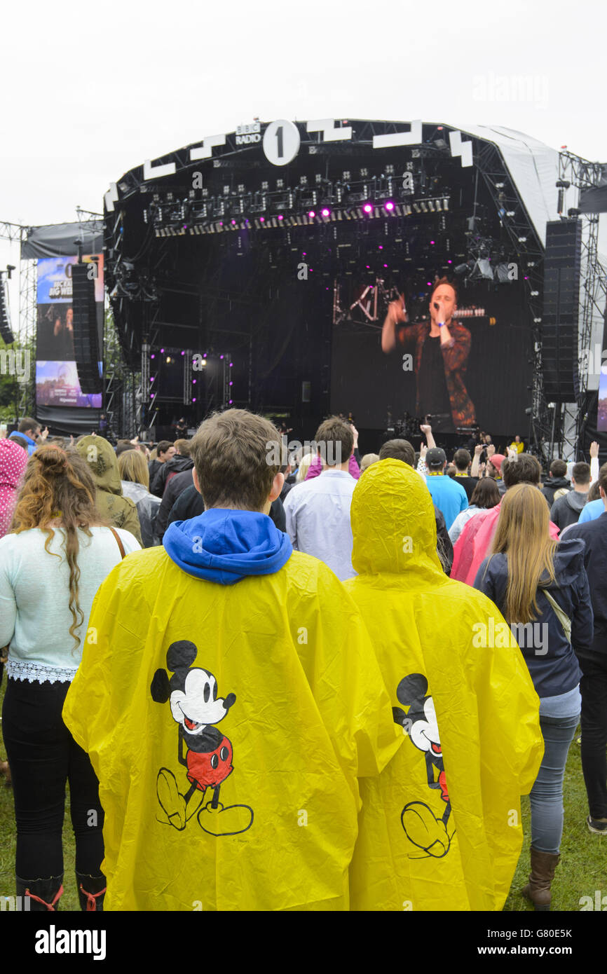 Crowd at the radio 1 big weekend hi-res stock photography and images ...
