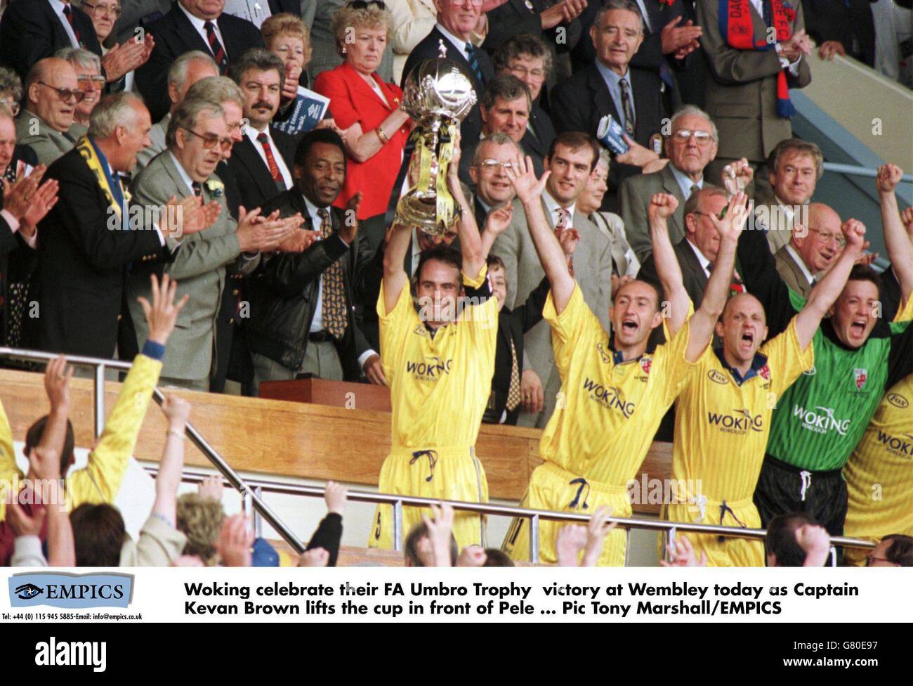 Fa umbro trophy hi-res stock photography and images - Alamy