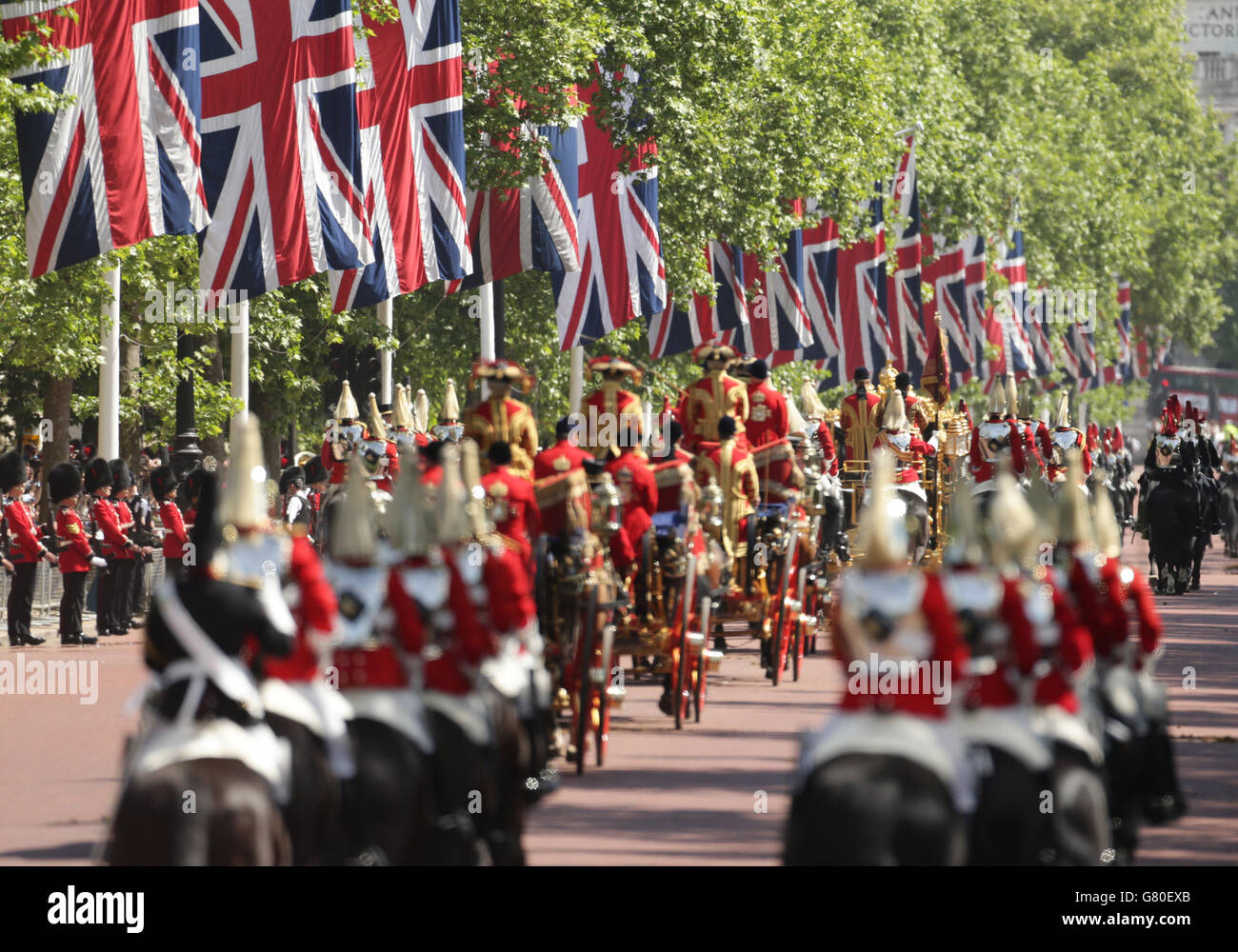 The royal procession makes its way along the mall hi-res stock ...
