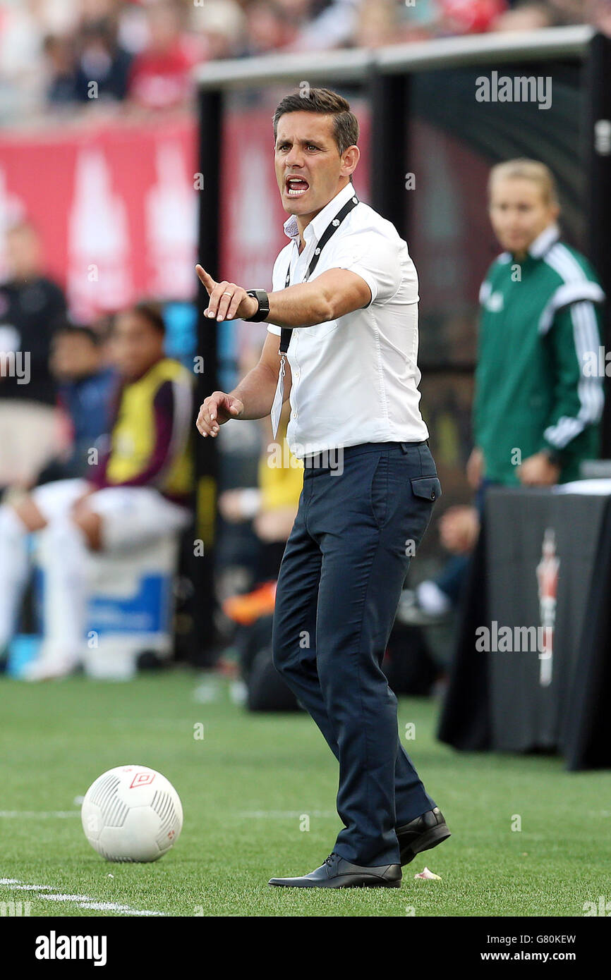 Soccer - Women's International Friendly - Canada v England - Tim ...