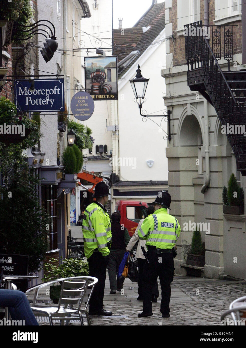 Royal Wedding Security Check - Windsor Castle Stock Photo - Alamy