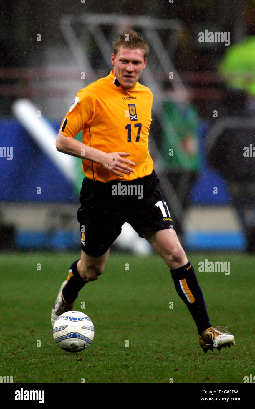 Soccer - FIFA World Cup 2006 Qualifier - Group Five - Italy v Scotland ...