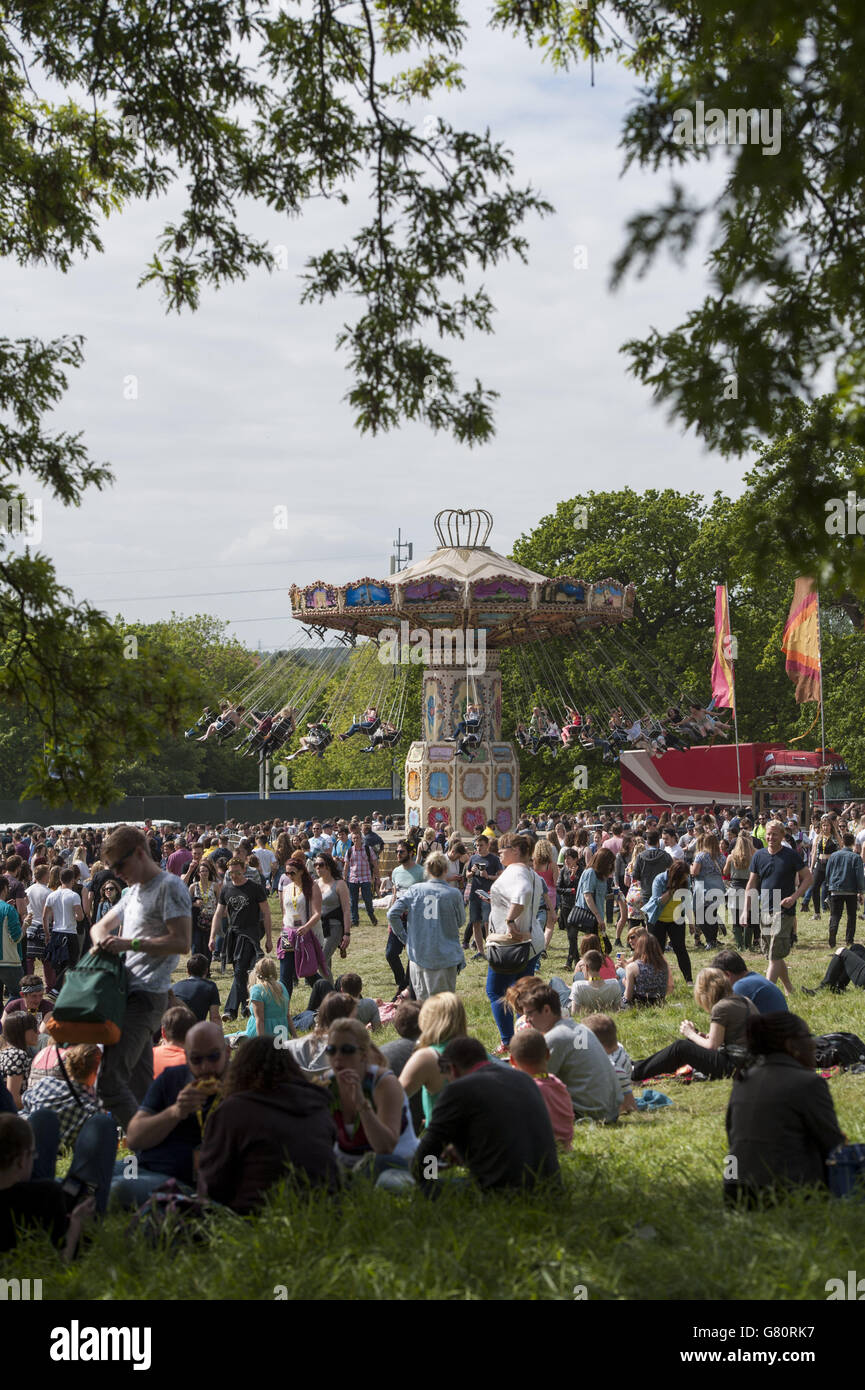 Showbiz bigweekend hi-res stock photography and images - Alamy