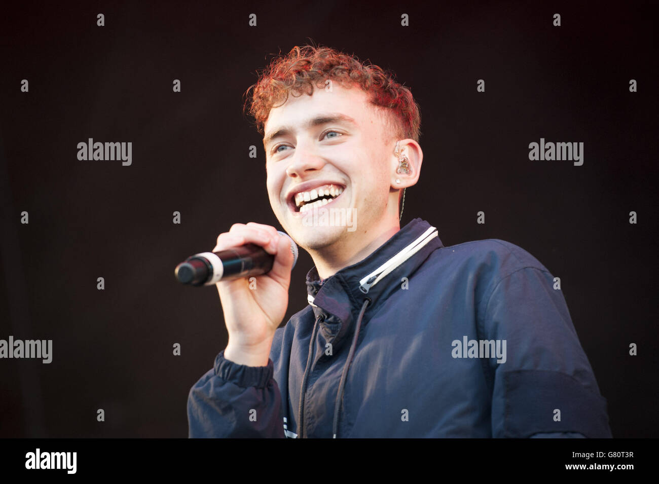 Olly alexander live on stage hi-res stock photography and images - Alamy