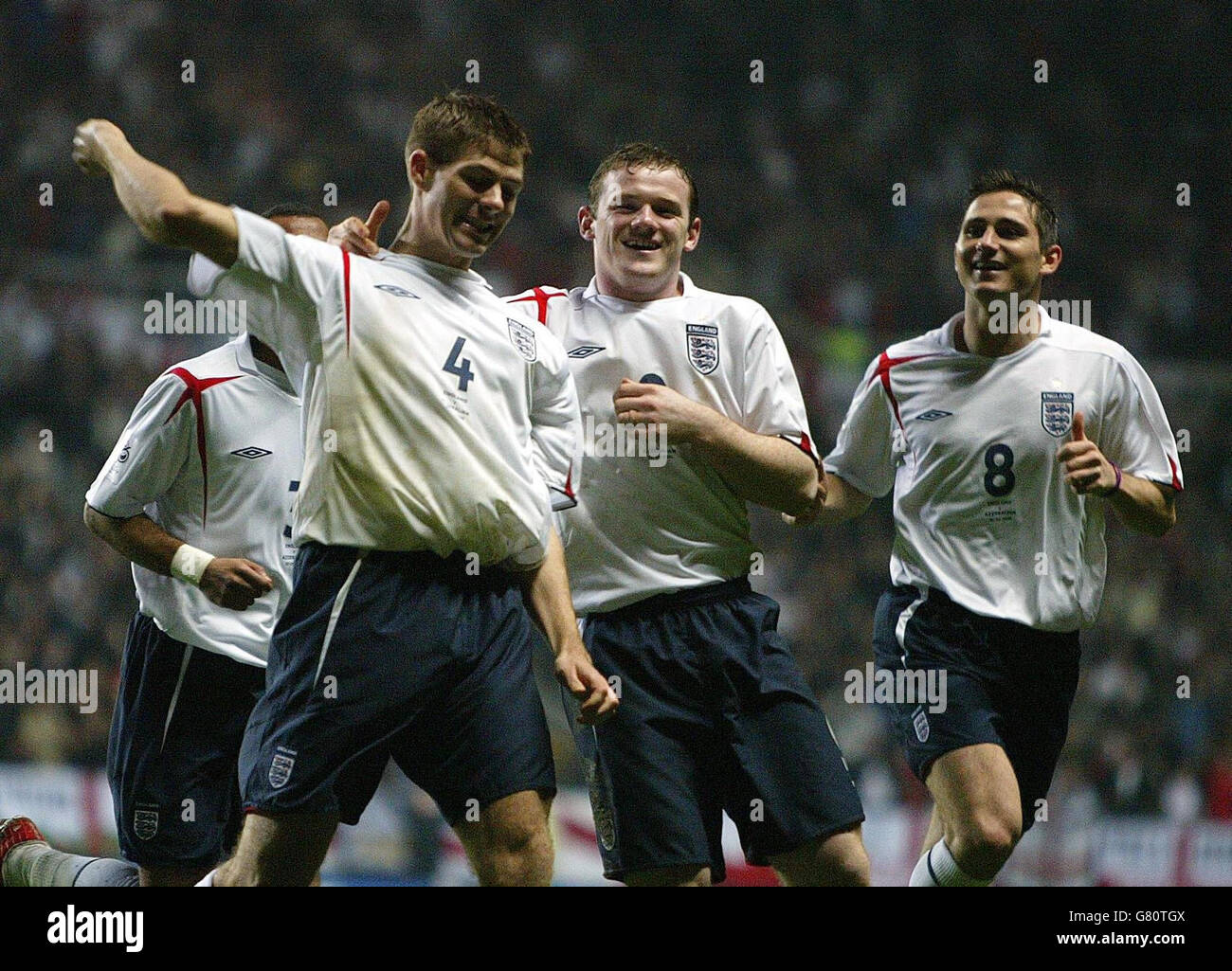 Football action celebrating wayne rooney hi-res stock photography and ...