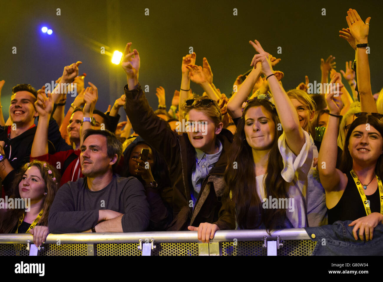 Showbiz bigweekend hi-res stock photography and images - Alamy