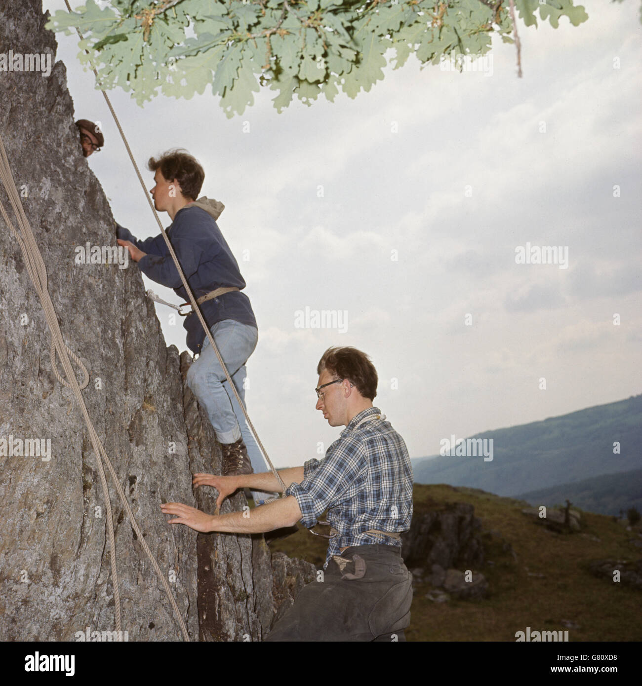 Mountaineering - Mountain Training Course - Snowdonia Stock Photo - Alamy