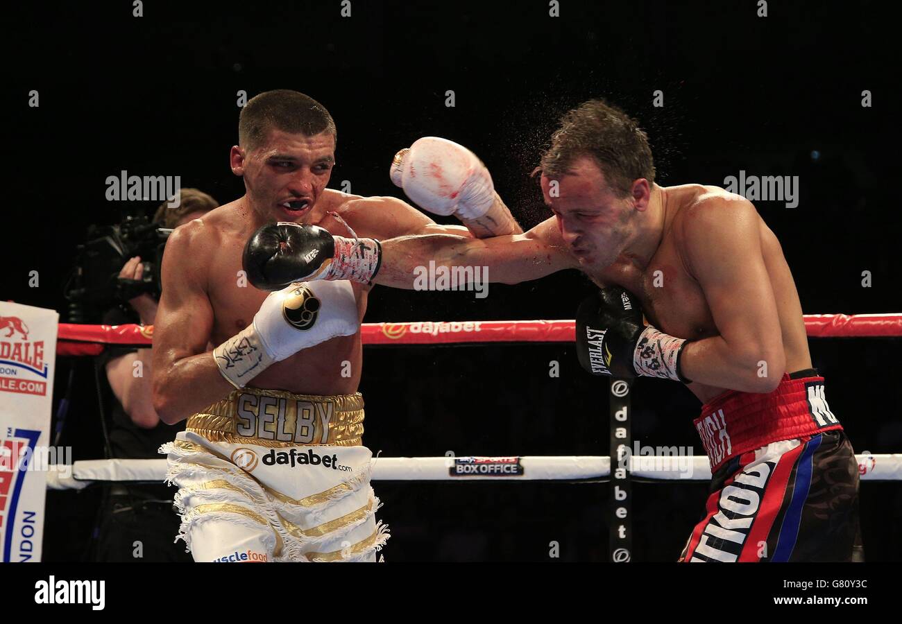 Boxing - The O2 Arena Stock Photo - Alamy