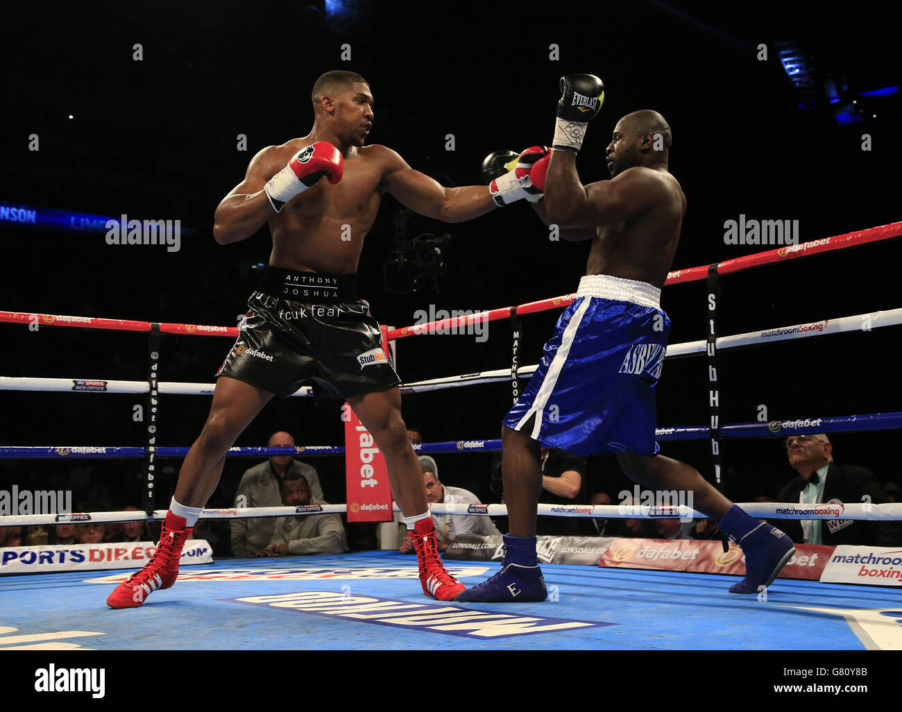 Boxing - The O2 Arena Stock Photo - Alamy