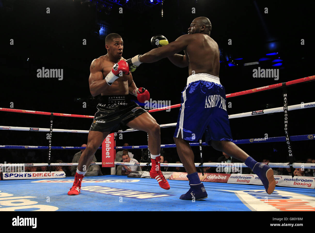 Boxing - The O2 Arena Stock Photo - Alamy