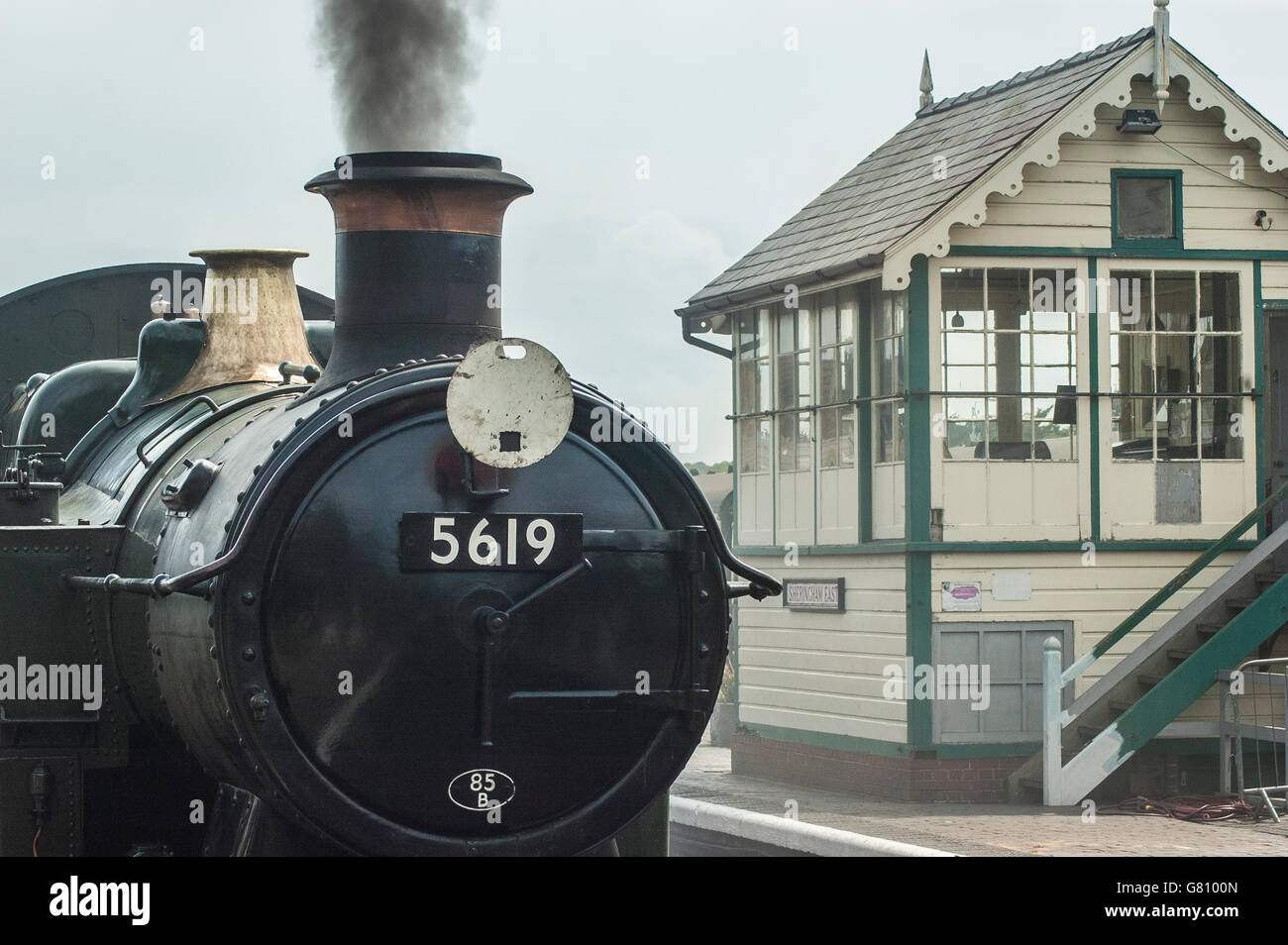 Gwr signal box hi-res stock photography and images - Alamy