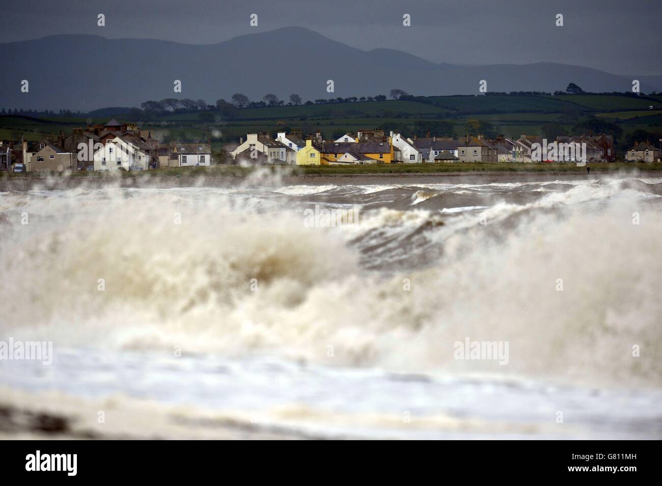 Choppy seas at allonby on the cumbrian coast hi-res stock photography ...