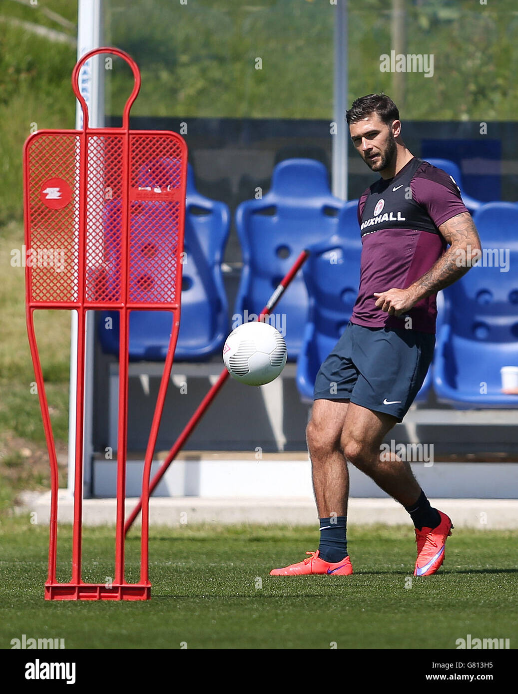 Charlie austin during the training at st georges park hi-res stock ...