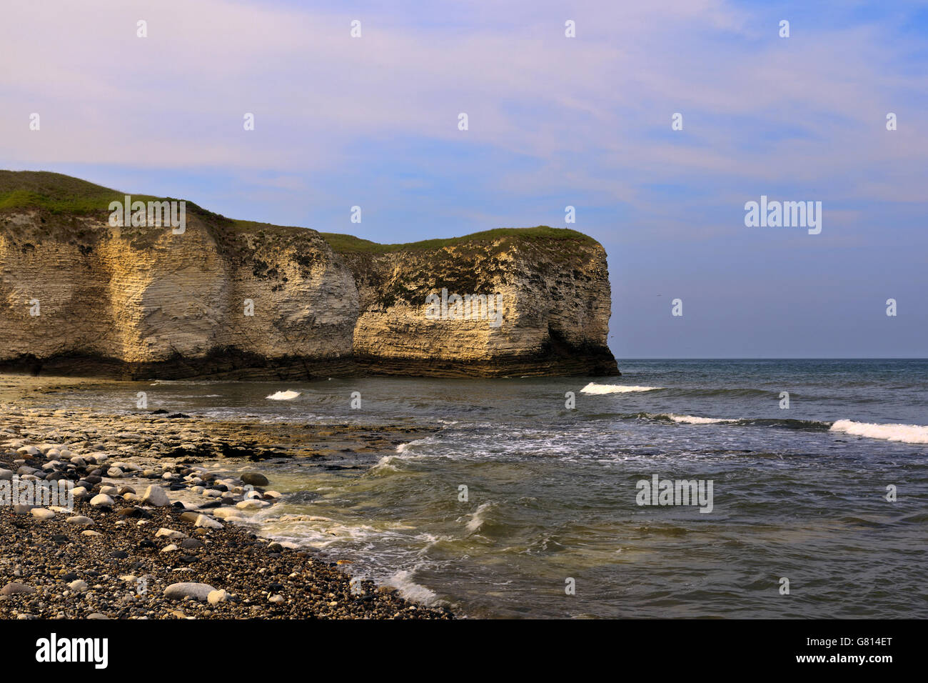 Flamborough head yorkshire coast hi-res stock photography and images ...
