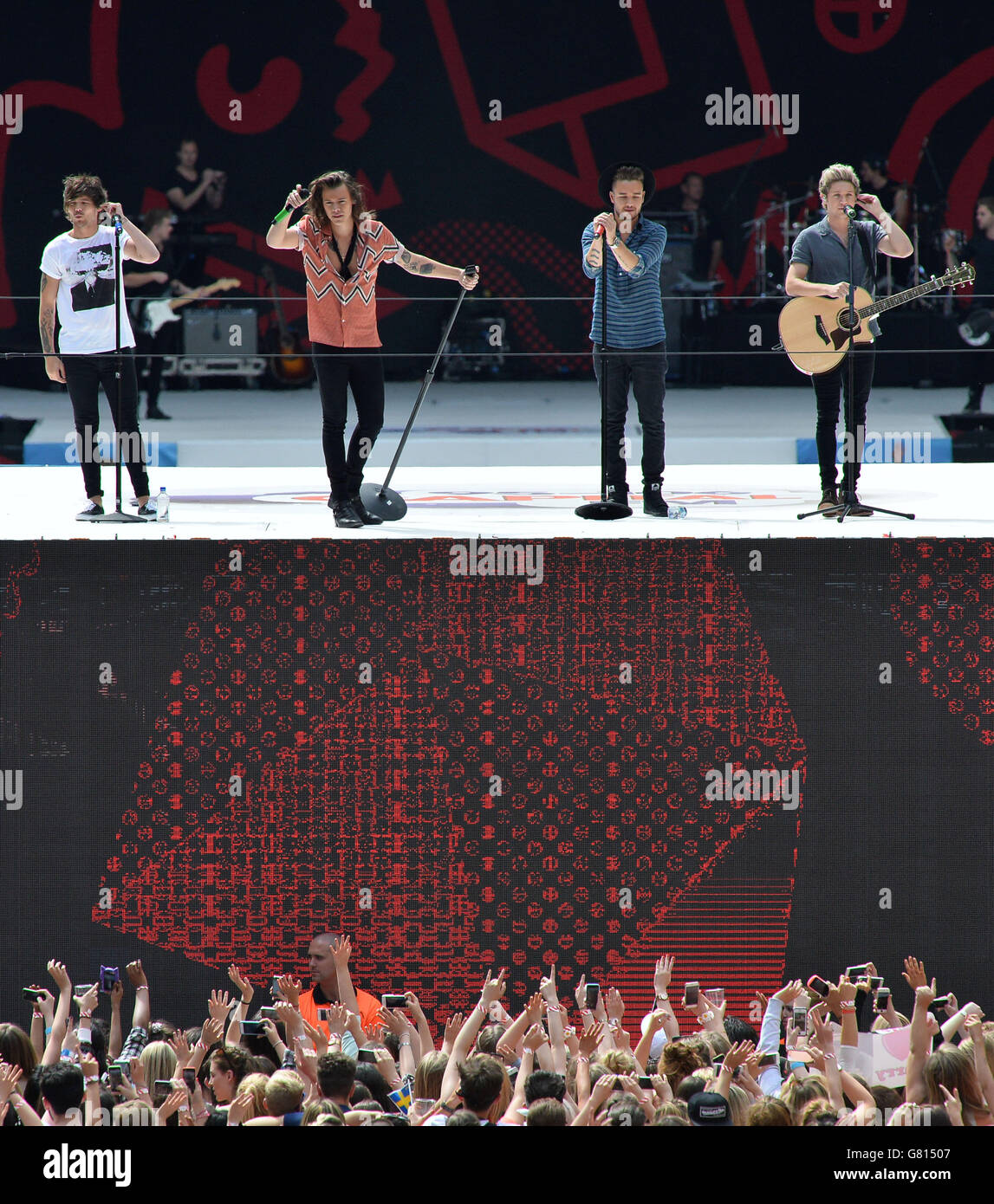 Capital FM Summertime Ball 2015 - London. One Direction performing live ...