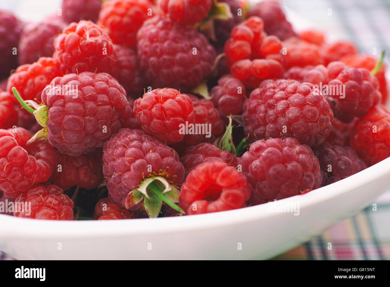 Fresh organic raspberry. Close up Stock Photo - Alamy
