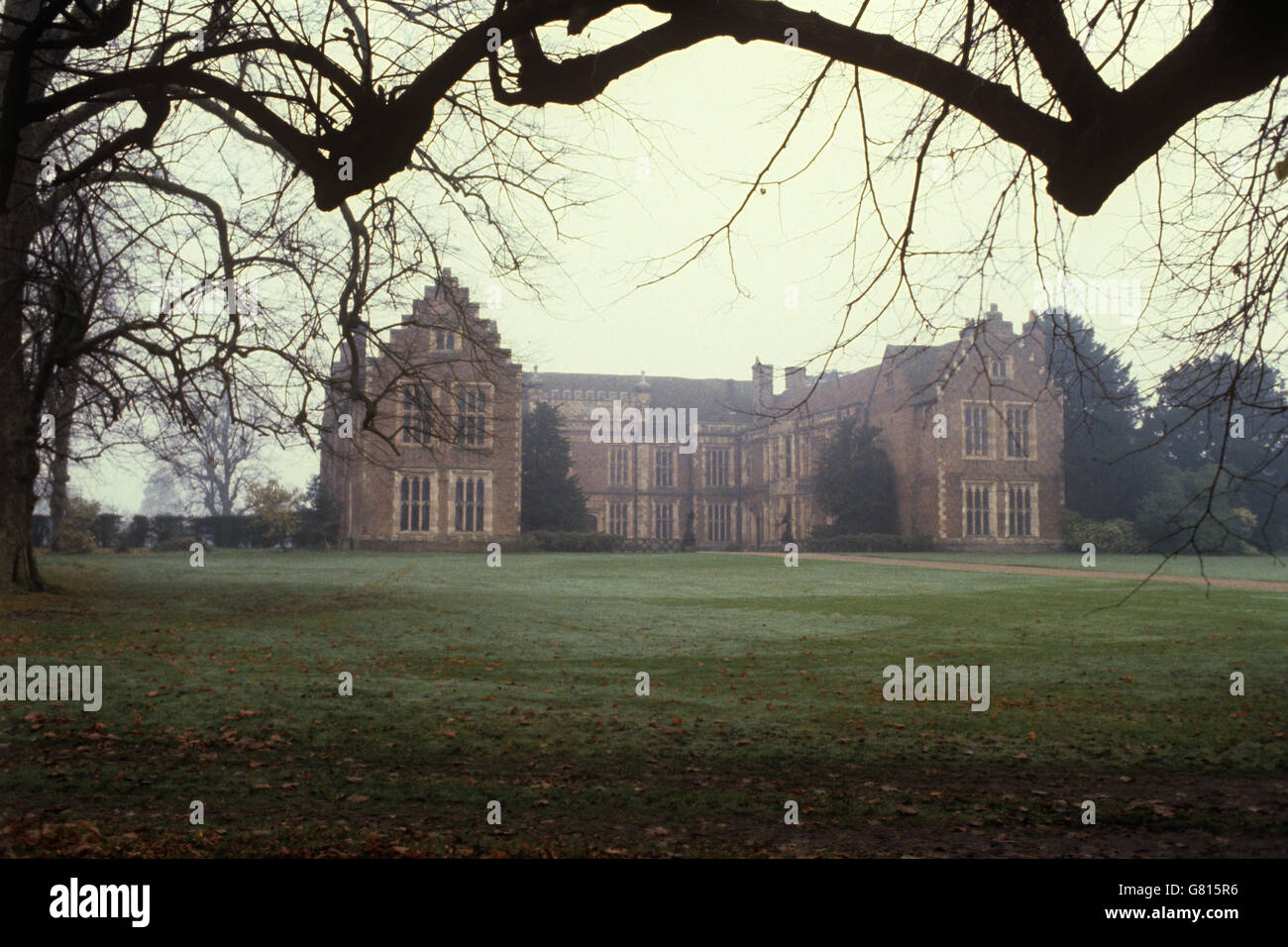 Sutton Place In Guildford Stock Photos & Sutton Place In Guildford ...