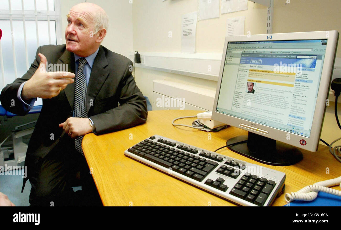 NHS Walk-in Centre Opening Stock Photo - Alamy