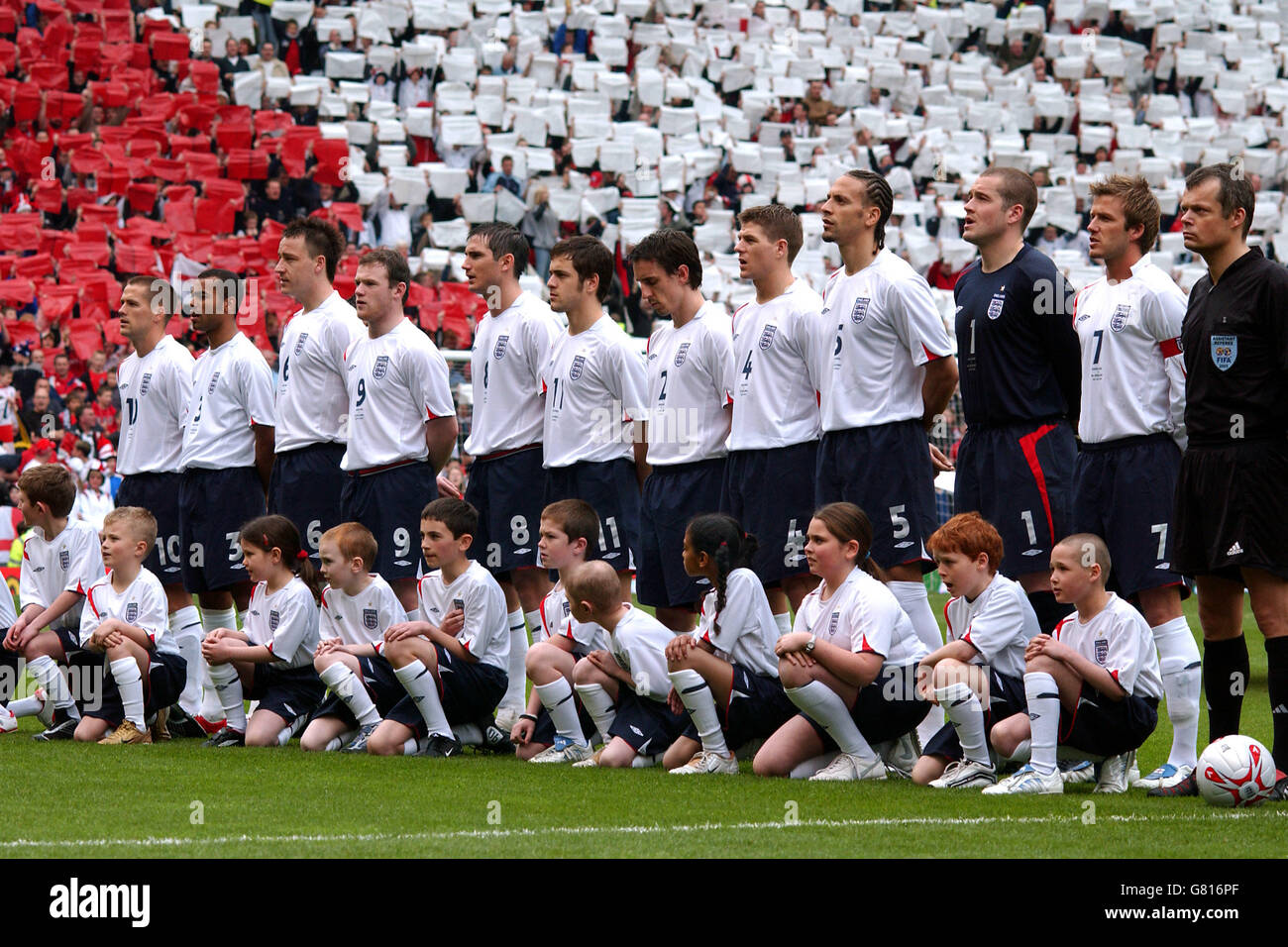 Soccer - FIFA World Cup 2006 Qualifier - Group Six - England v Northern ...