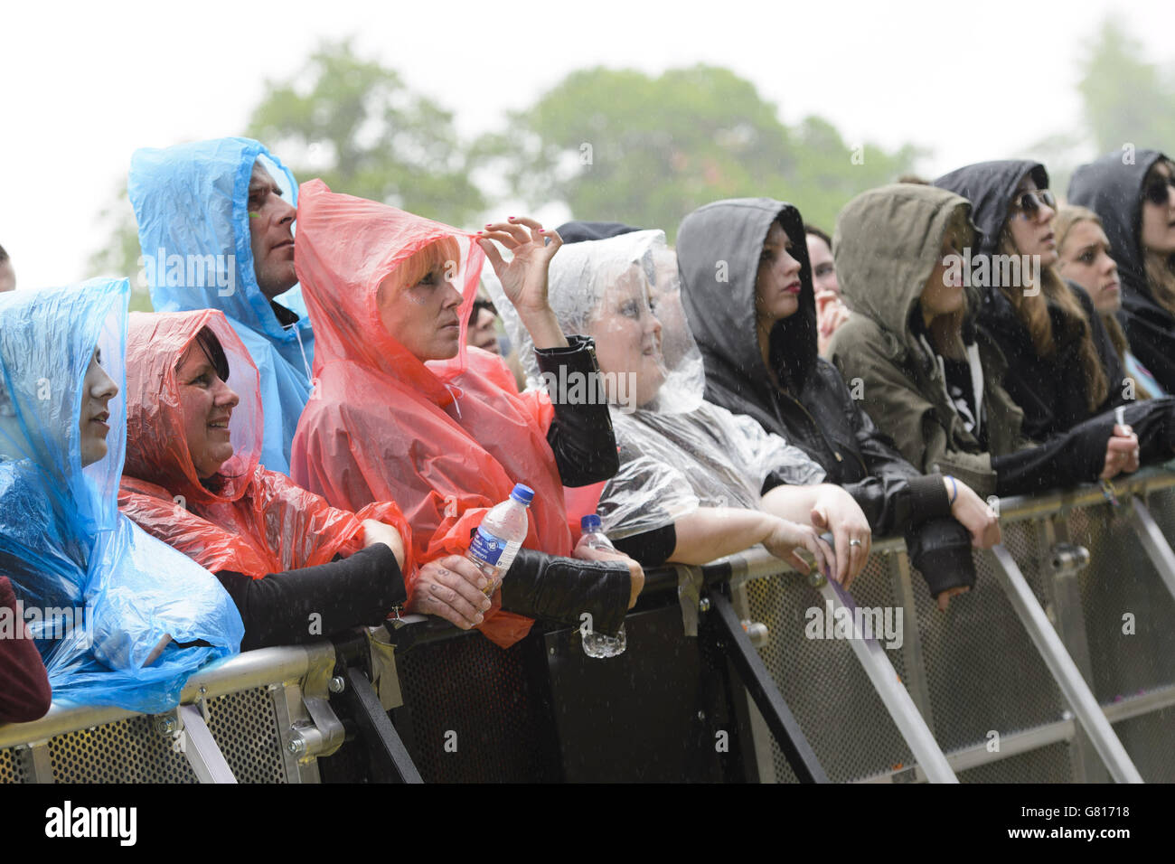 Showbiz bigweekend hi-res stock photography and images - Alamy