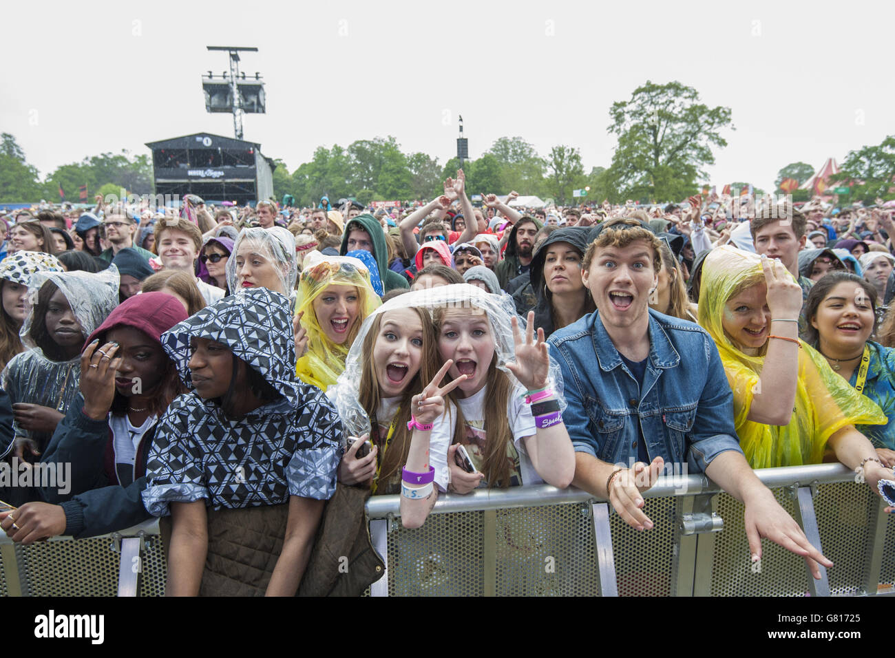 The crowd at the radio 1 big weekend hi-res stock photography and ...