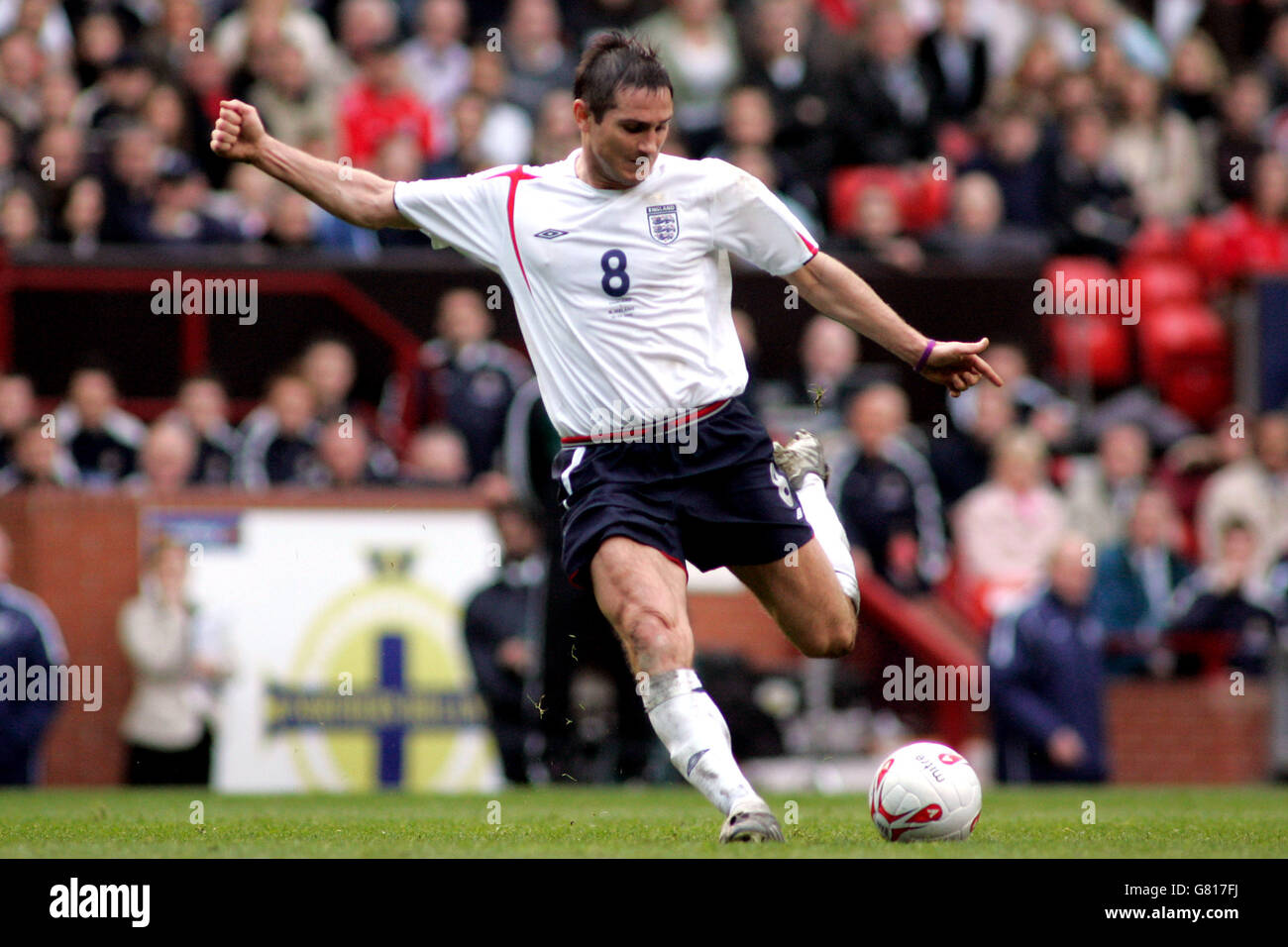 Soccer - FIFA World Cup 2006 Qualifier - Group Six - England v Northern ...