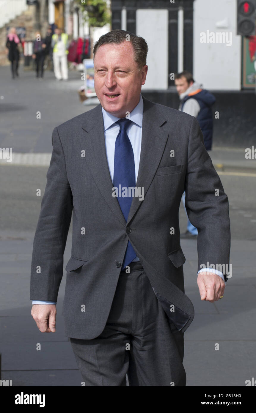 News courts coulson hi-res stock photography and images - Alamy