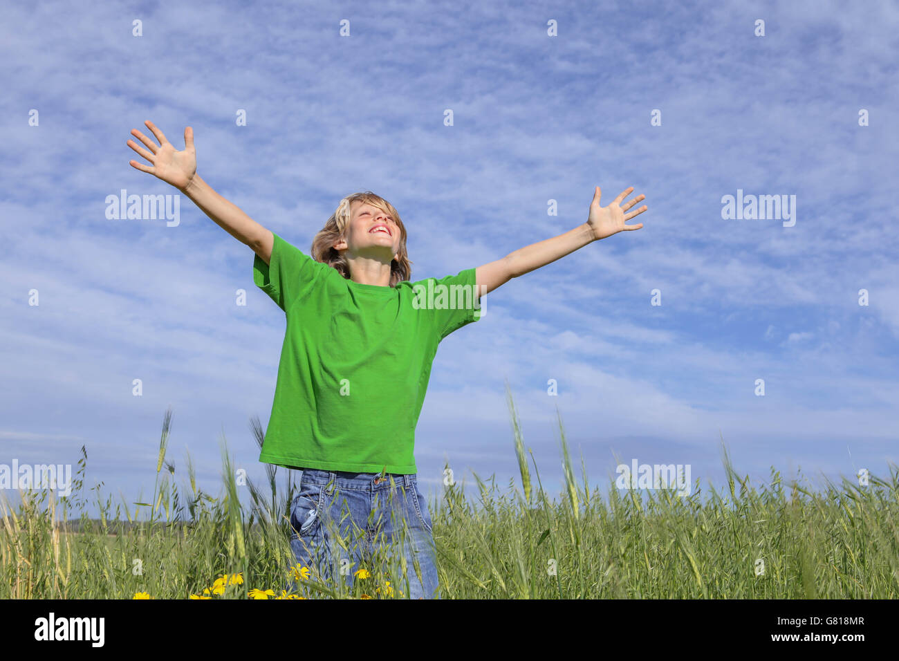 happy healthy smiling summer child arms outstretched Stock Photo - Alamy