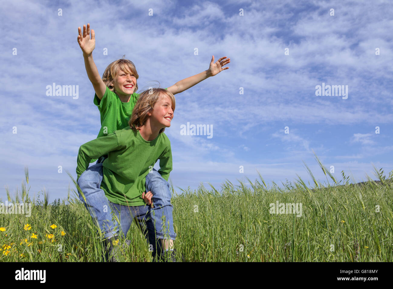 healthy kids playing outdoors in summer Stock Photo - Alamy