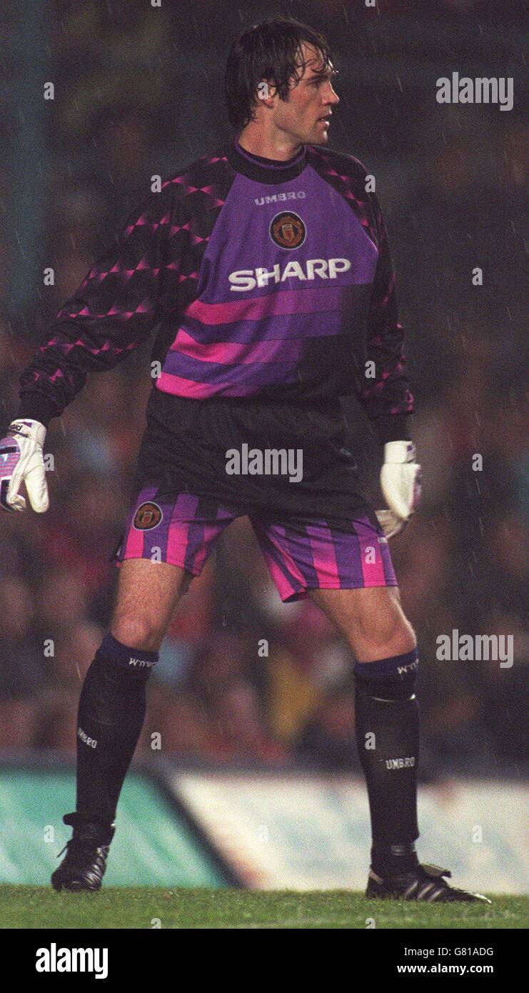 Soccer ... David Busst Testimonial Match ... Manchester United v ...