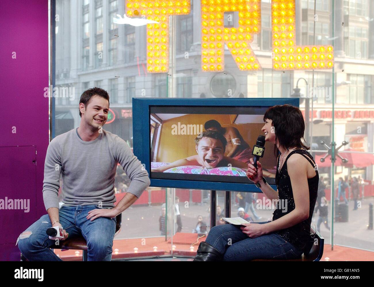 MTV's TRL - Total Request Live - Leicester Square Stock Photo - Alamy