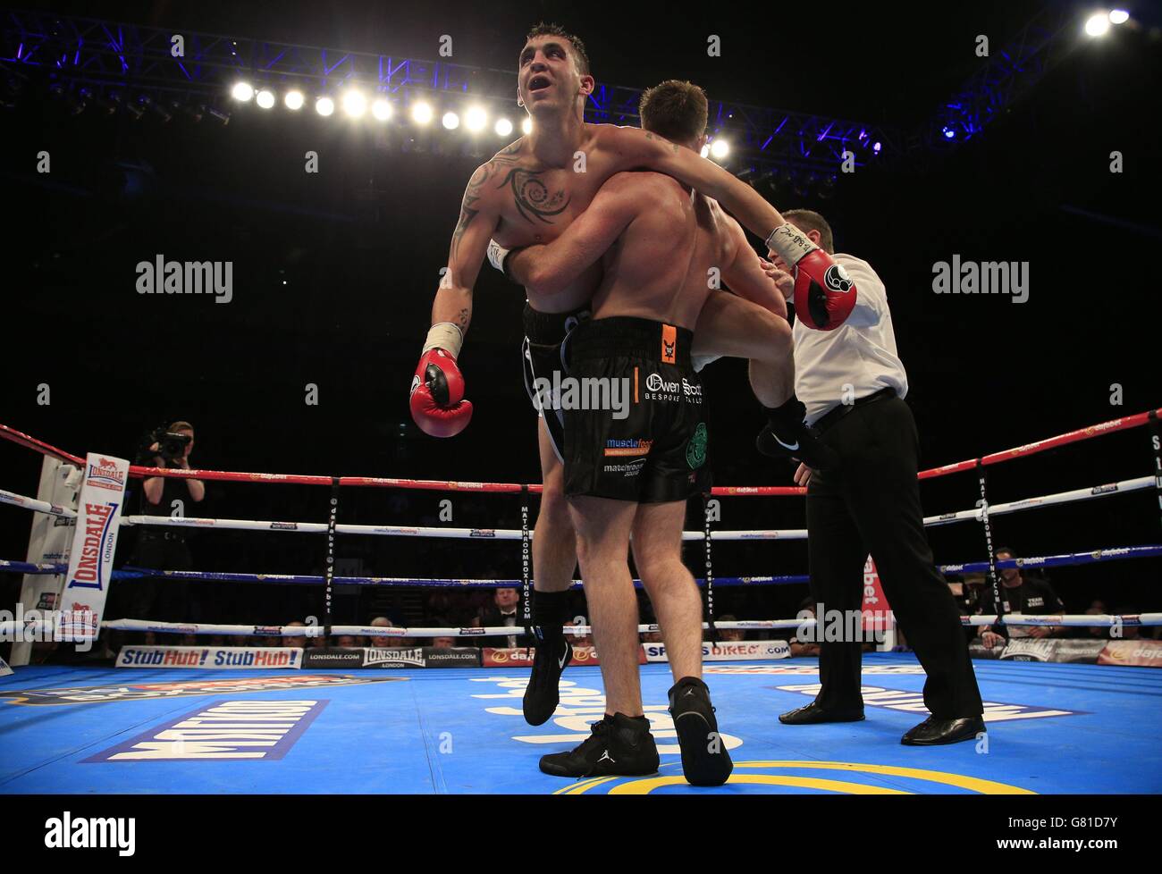 Scott Cardle (right) fights Craig Evans in their British lightweight ...