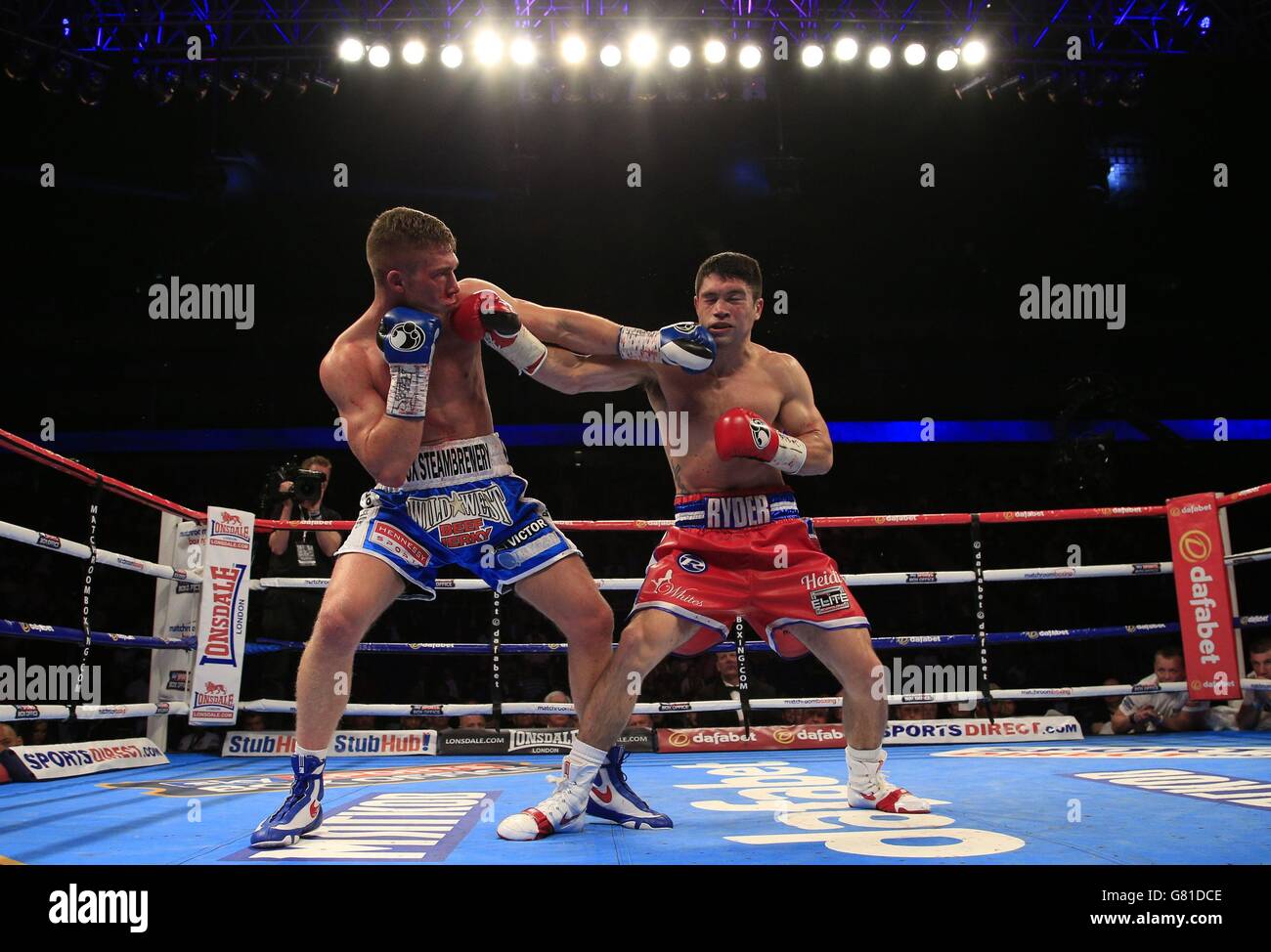 Boxing - The O2 Arena Stock Photo - Alamy
