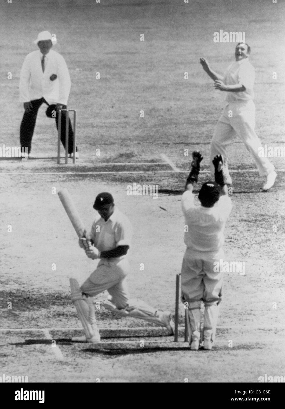 The gabba cricket ground Black and White Stock Photos & Images - Alamy