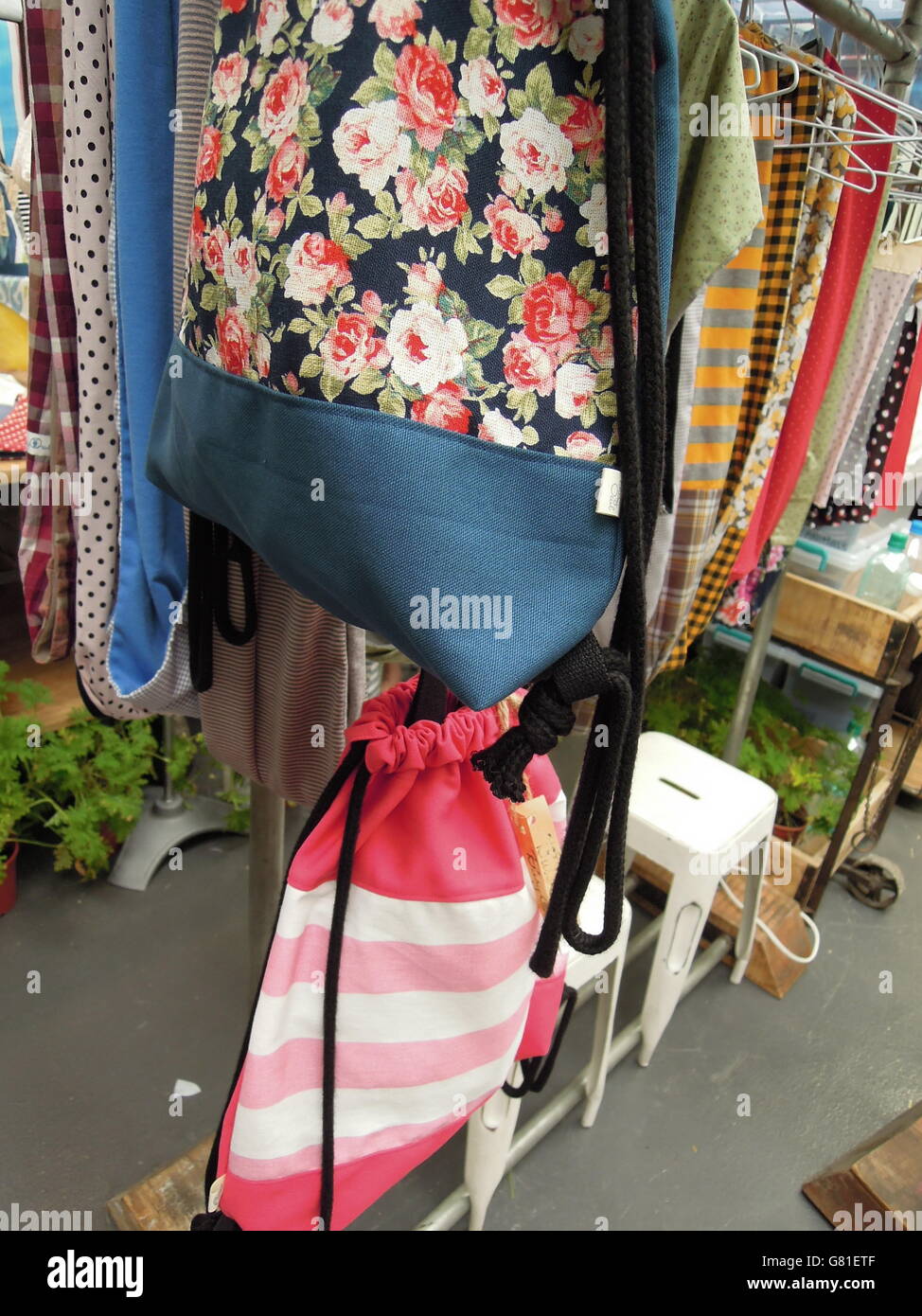 China people cloth store hi-res stock photography and images - Alamy