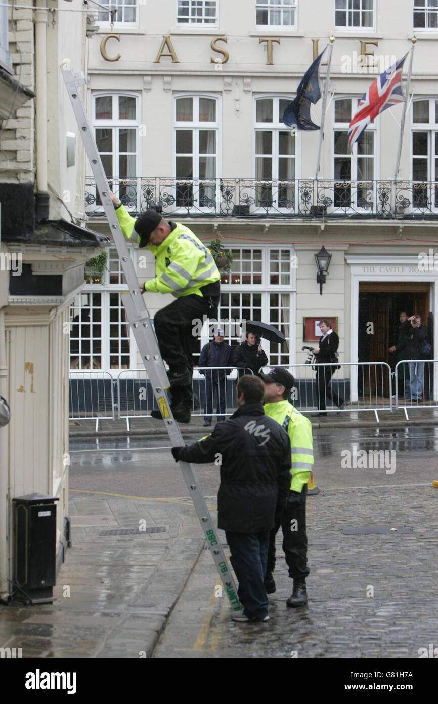 Royal Wedding Preparations - Windsor Guildhall Stock Photo - Alamy