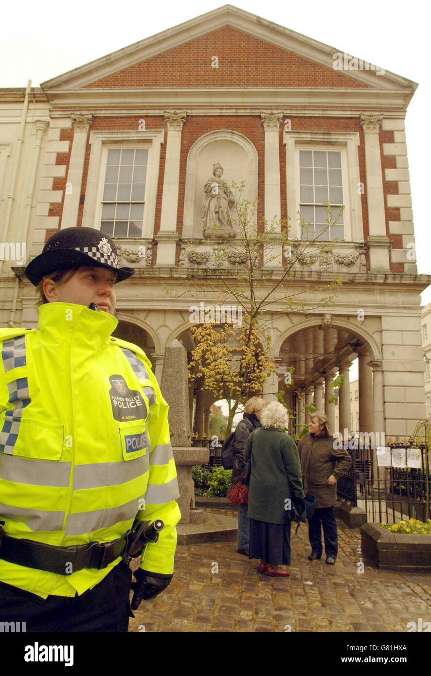 Royal Wedding Preparations - Windsor Guildhall Stock Photo - Alamy