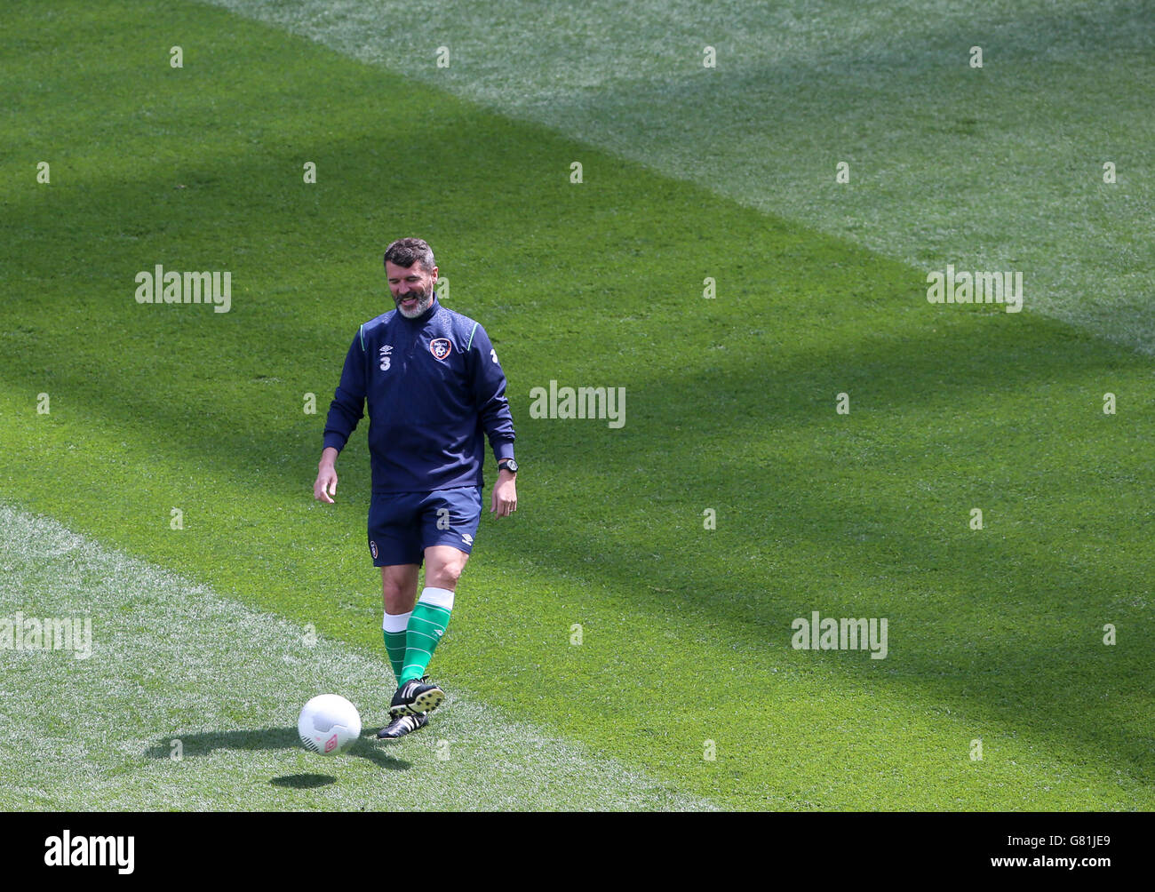 Republic of Ireland assistant manager Roy Keane during the ...