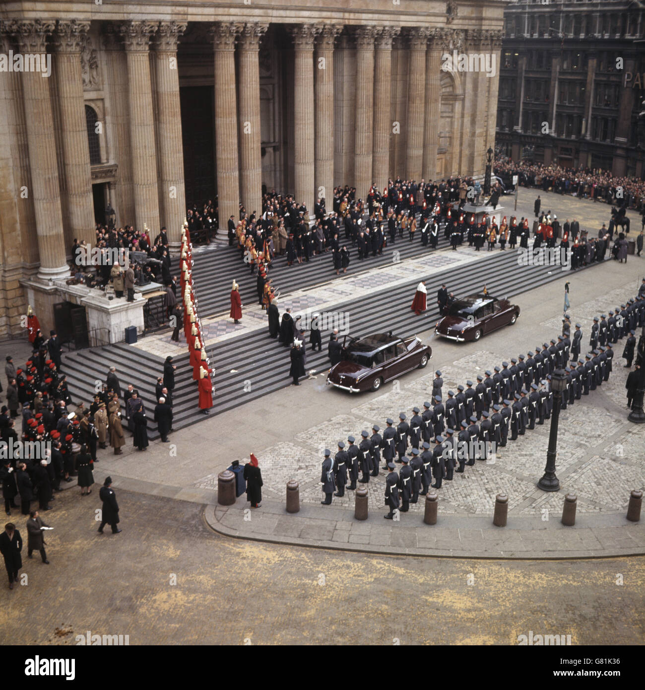 The Heralds on the steps of St Paul's Cathedral for the funeral of Sir ...