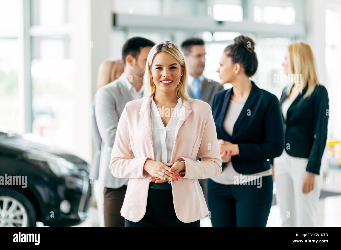 Salespeople hi-res stock photography and images - Alamy