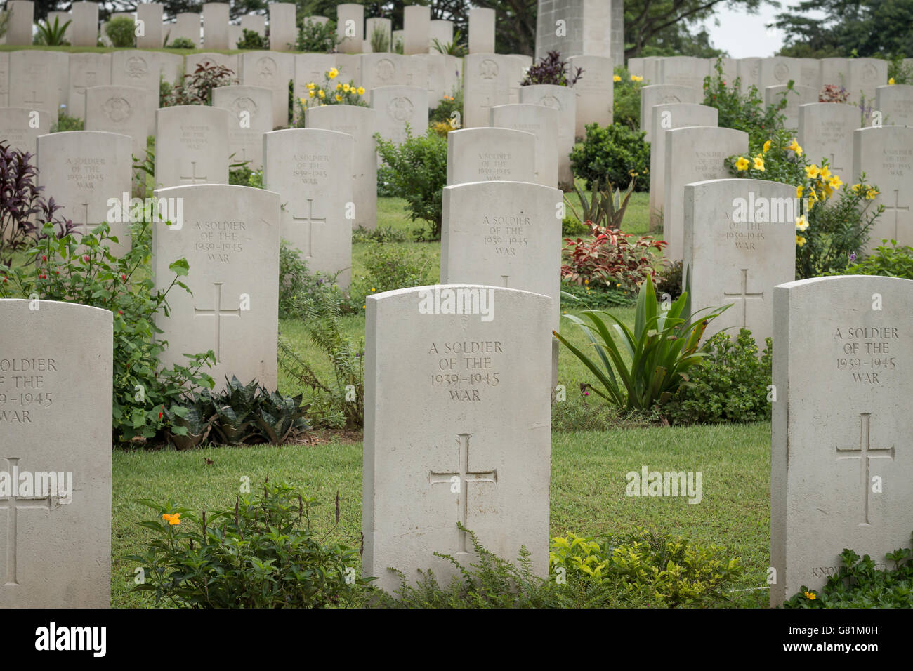 Graves of the unknown, Kranji war cemetery, Singapore Stock Photo - Alamy