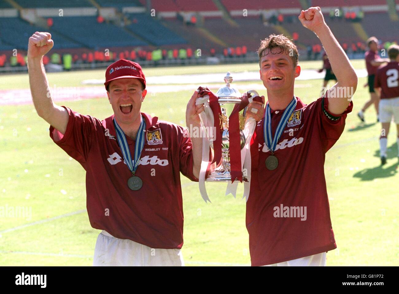 John frain hi-res stock photography and images - Alamy