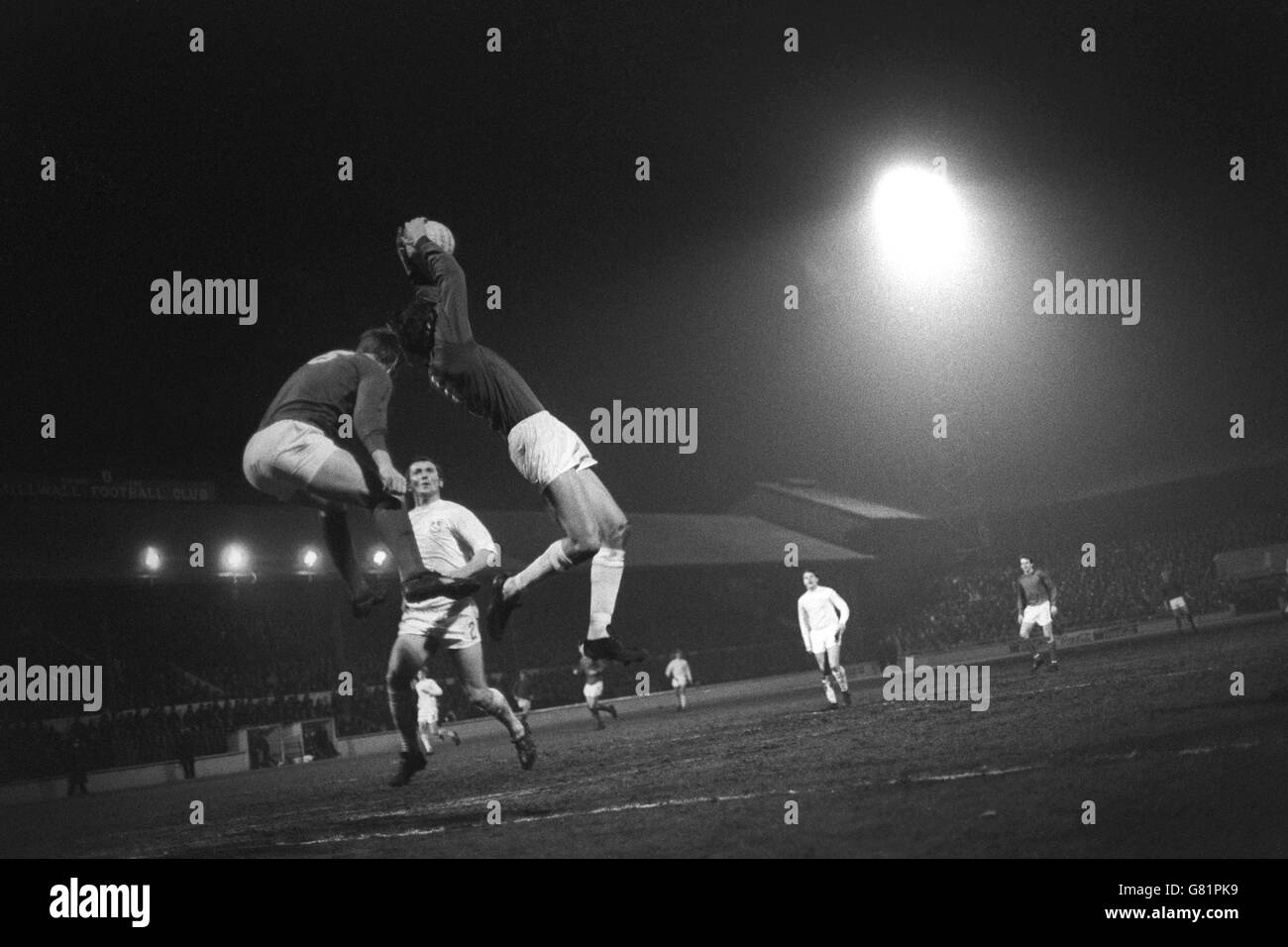 Millwall goalie Bryan King just beats high-leaping Middlesbrough inside ...