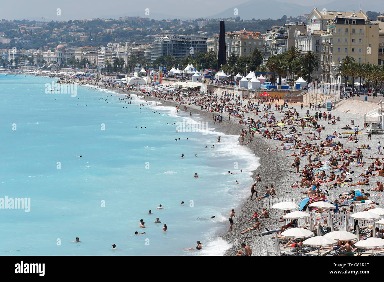 A general view of the beach in Nice, France Stock Photo - Alamy