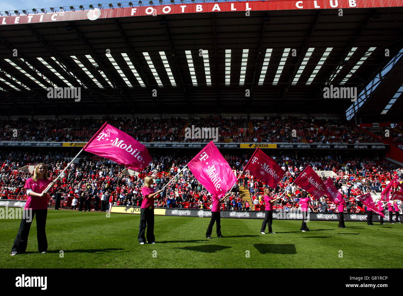 Charlton athletic flags hi-res stock photography and images - Alamy