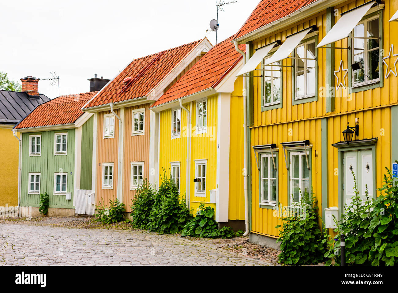Granite stone houses hi-res stock photography and images - Alamy