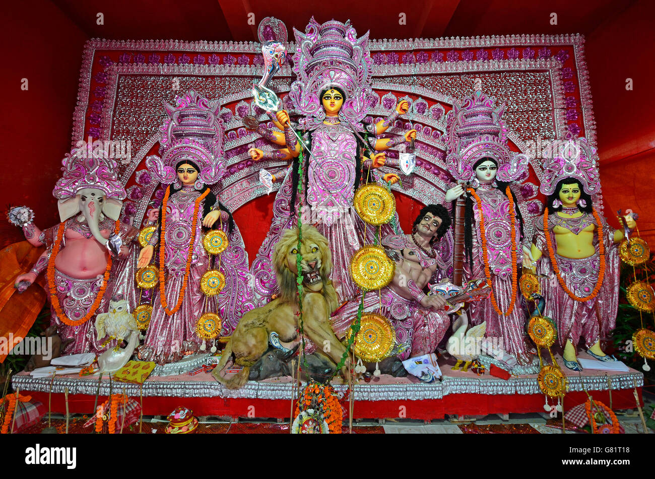 Durga Puja festival, Kolkata, West Bengal, India Stock Photo - Alamy